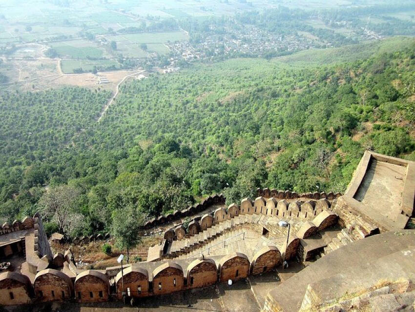 Excursion Trip to Unbeatable Kalinjar Fort, Feb 17th 5:30am, Pune ...