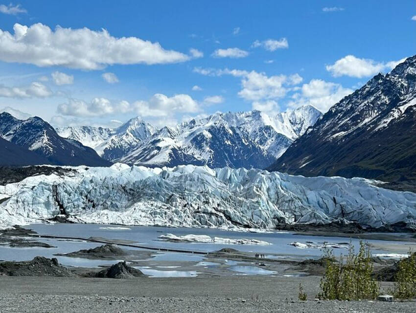 Hike Matanuska Glacier w/Alaska Local Honey, Wine Tasting, Sep 2nd 2:00pm, Anchorage, eventseeker