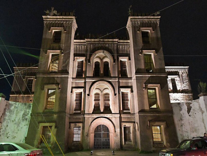 Charleston Haunted Jail Night-Time Walking Tour with Admission to Old ...