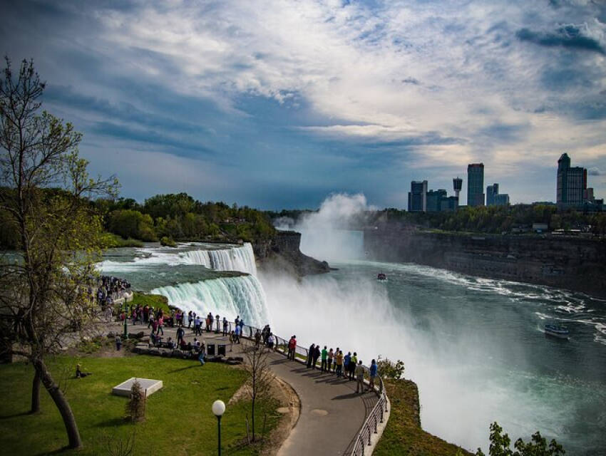 Niagara Falls Day Trip by Air from New York City, Jun 8th 7:00pm ...
